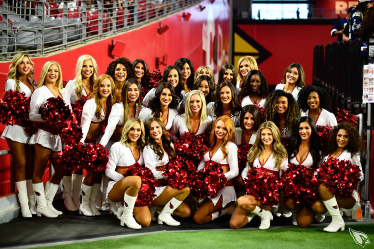 Arizona Cardinals – Ultimate Cheerleaders