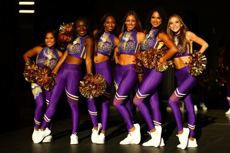 Minnesota Vikings – Ultimate Cheerleaders