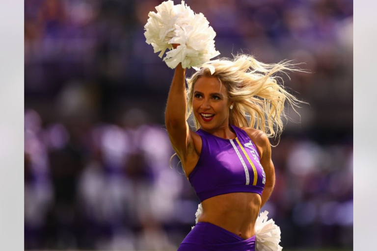 Minnesota Vikings – Ultimate Cheerleaders