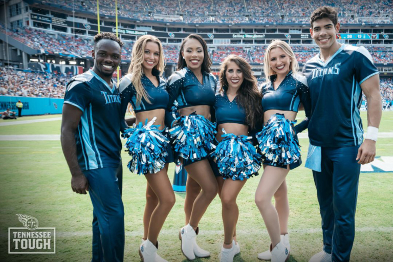Tennessee Titans – Ultimate Cheerleaders