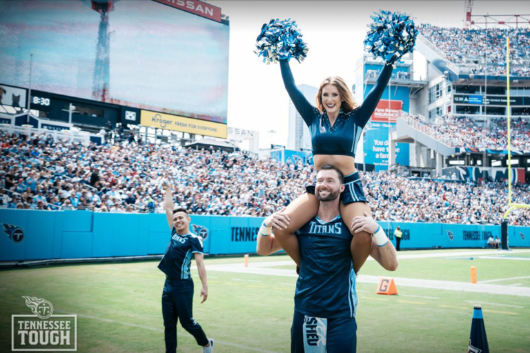 Tennessee Titans – Ultimate Cheerleaders