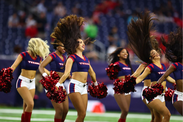 Houston Texans – Ultimate Cheerleaders