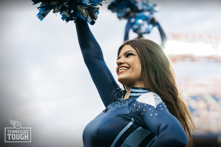 Tennessee Titans – Ultimate Cheerleaders